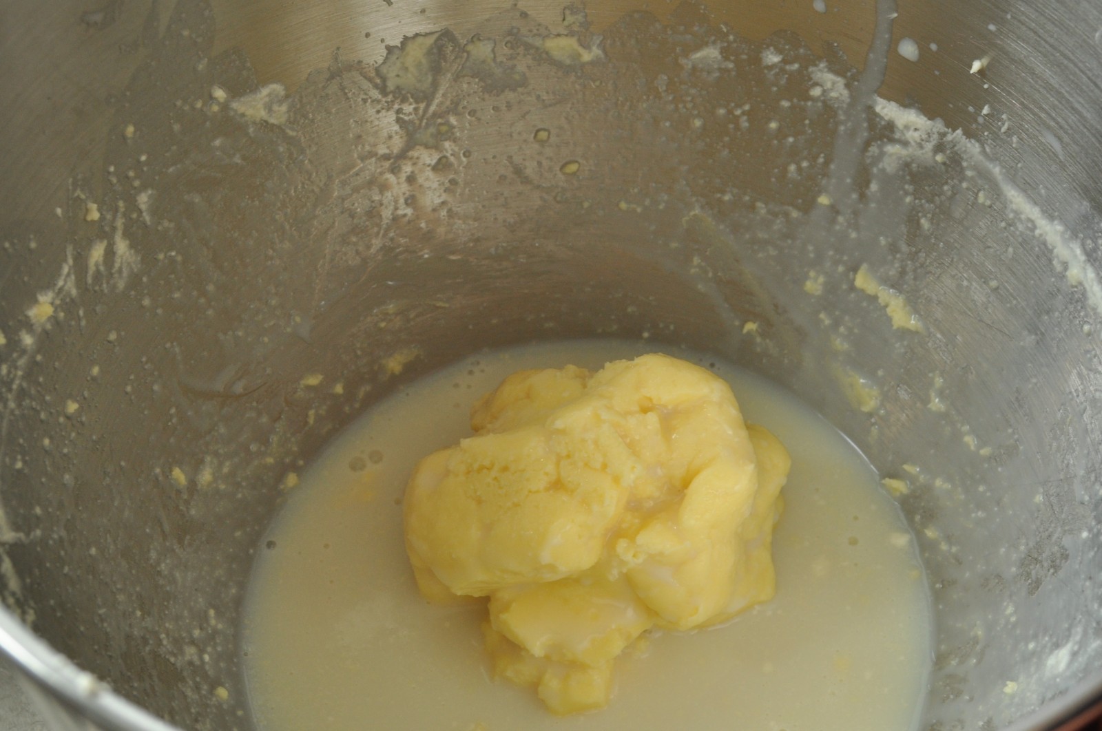 How to make vanilla butter at home (simple & quick recipe)