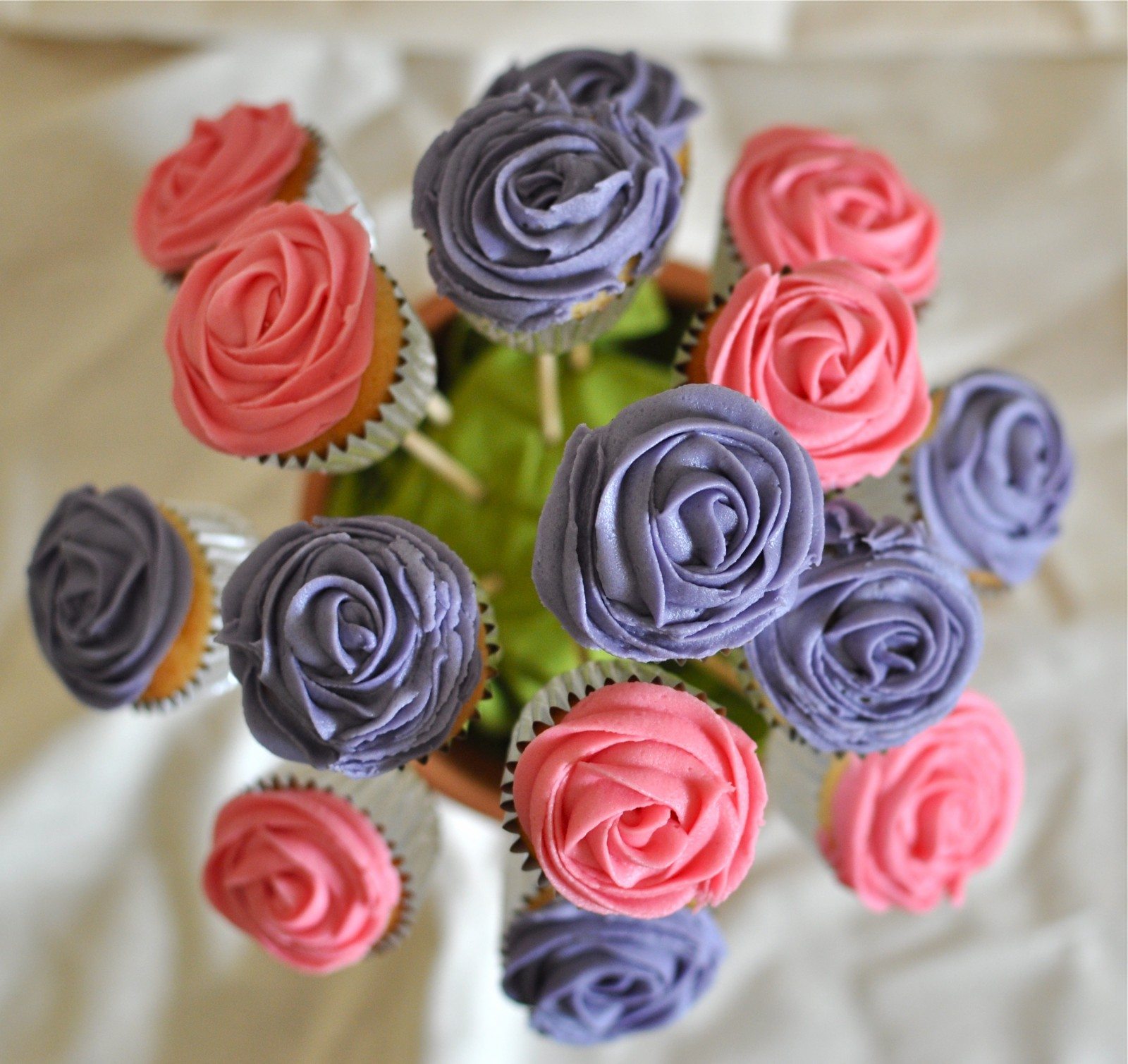 How to make a cupcake flower pot - Claire K Creations