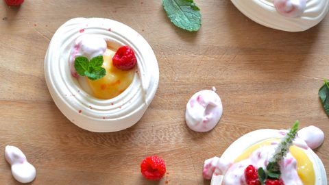 Raspberry lemon meringues in 5 minutes - Claire K Creations