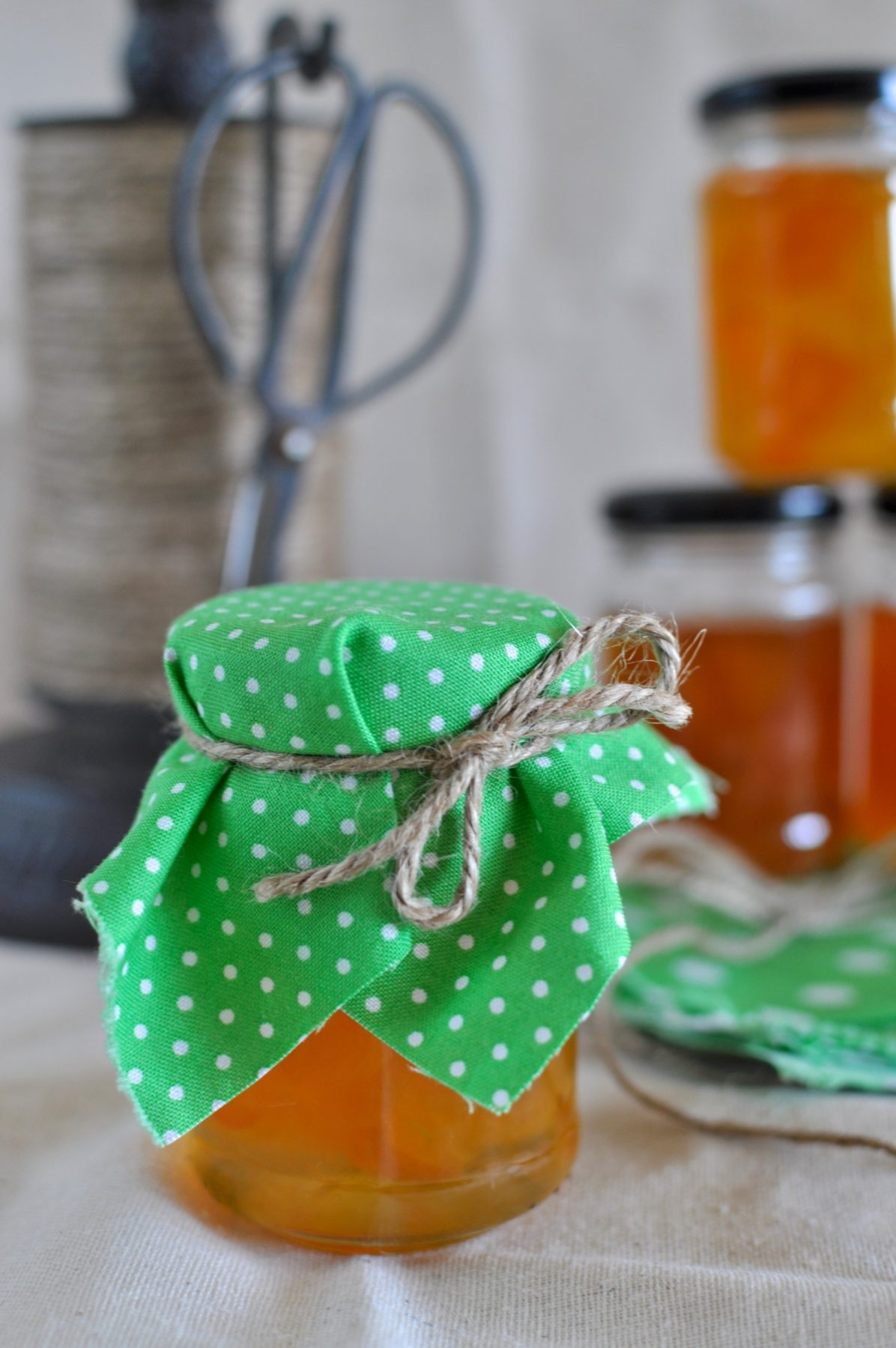 Super easy cumquat jam recipe (no pectin): step-by-step
