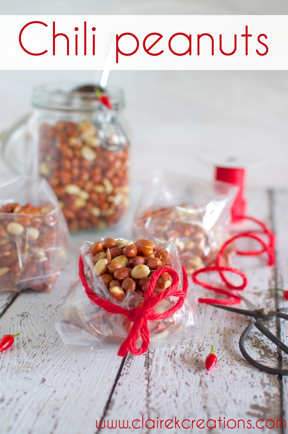 How to make chili peanuts: simple edible Christmas gift recipe
